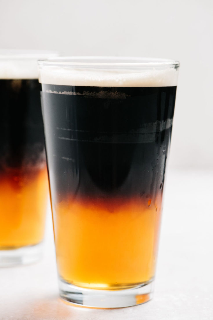 How To Make A Black and Tan |EASY and FUN cocktail! - The Spicy Apron